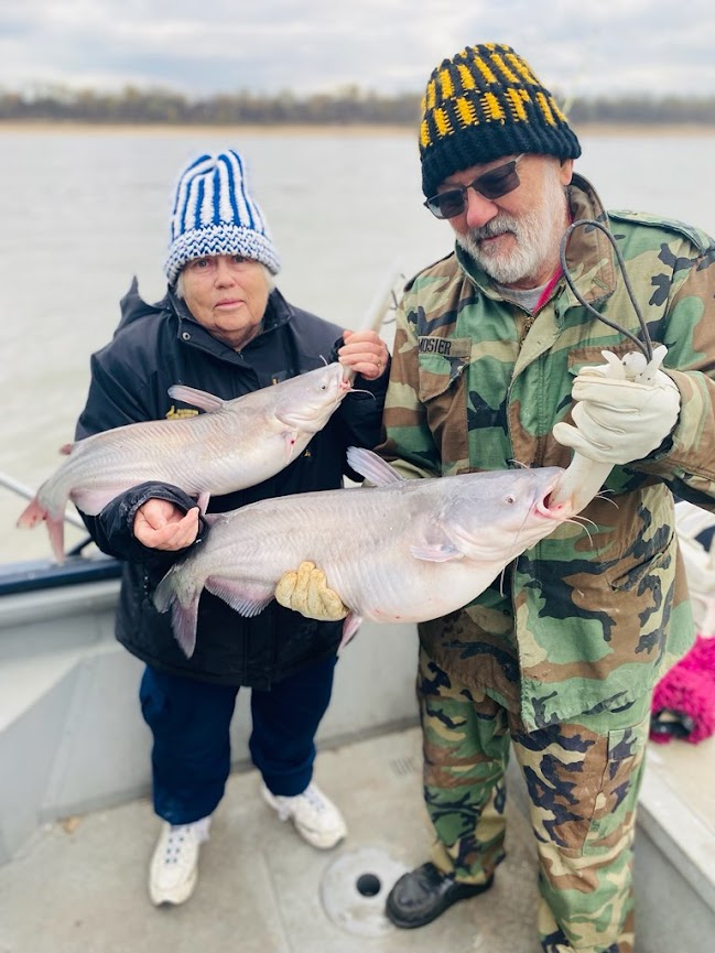 Catfishing in Memphis on the Mississippi River – TOAL-Trip of a Lifetime